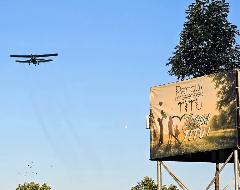 Primul tratament aviochimic din această vară, realizat la Titu